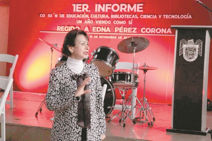 Rinde regidora priista Edna Pérez primer informe de la C... - El Mexicano