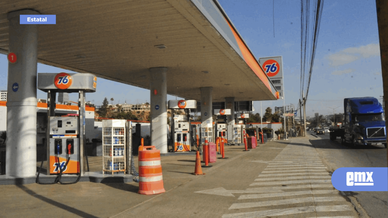 AGOTAN GASOLINA POR ALTA DEMANDA - El Mexicano